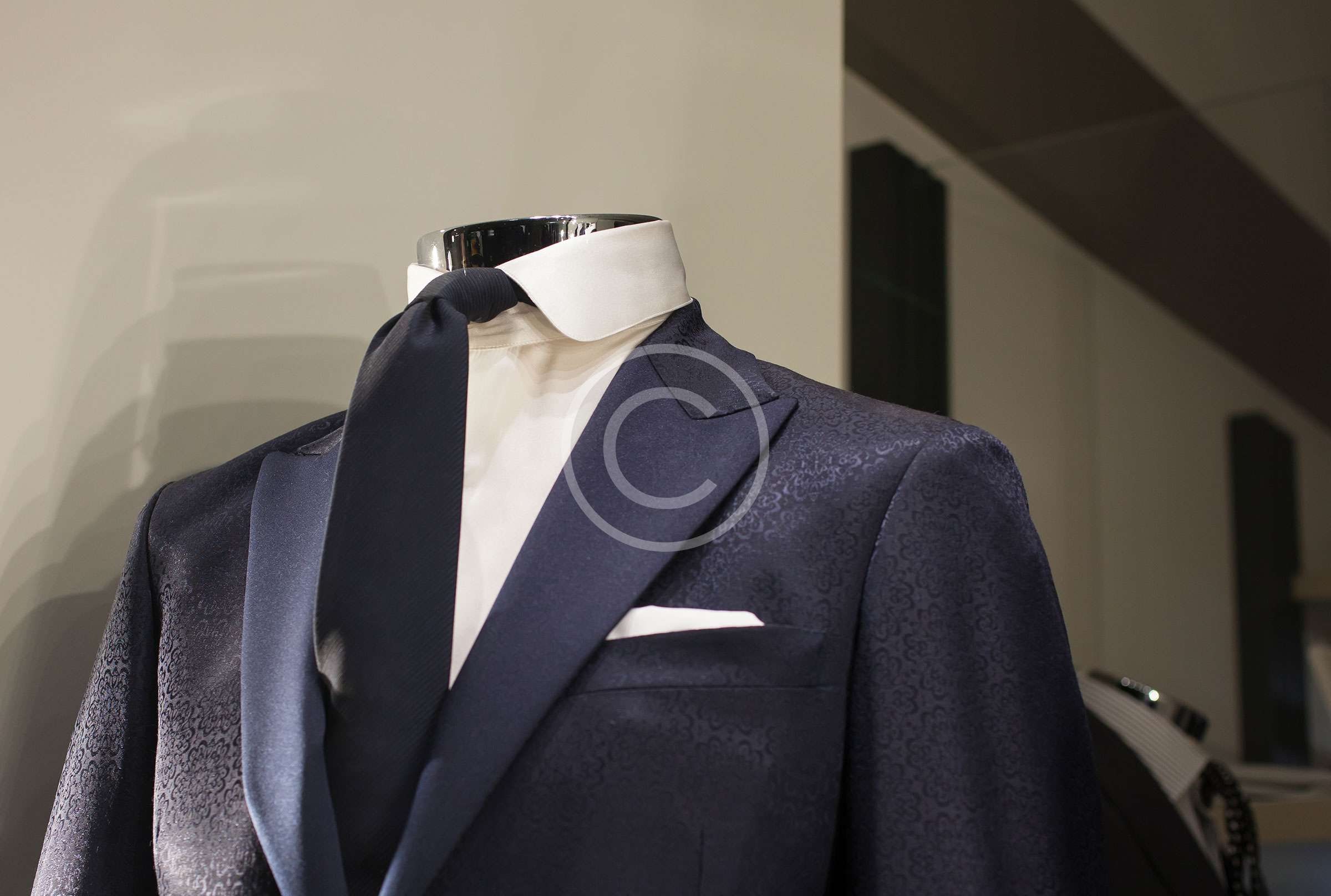 Boost Your Confidence with a Custom Made Suit. - Sohaay